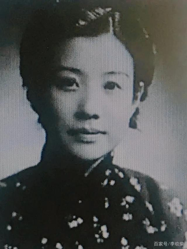 Du Yuesheng and his five wives - iNEWS