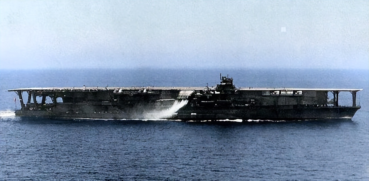 The Kaga "changed its head" and was officially upgraded to a light ...
