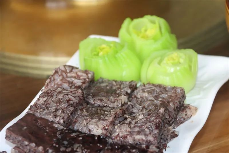 Fragrance is overflowing and chicken feast is famous in Pu'er Zhenyuan ...