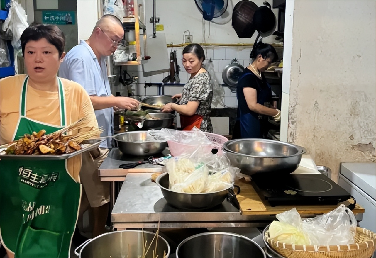 Wang Hedi opened a big G, but his father insisted on opening a fried ...