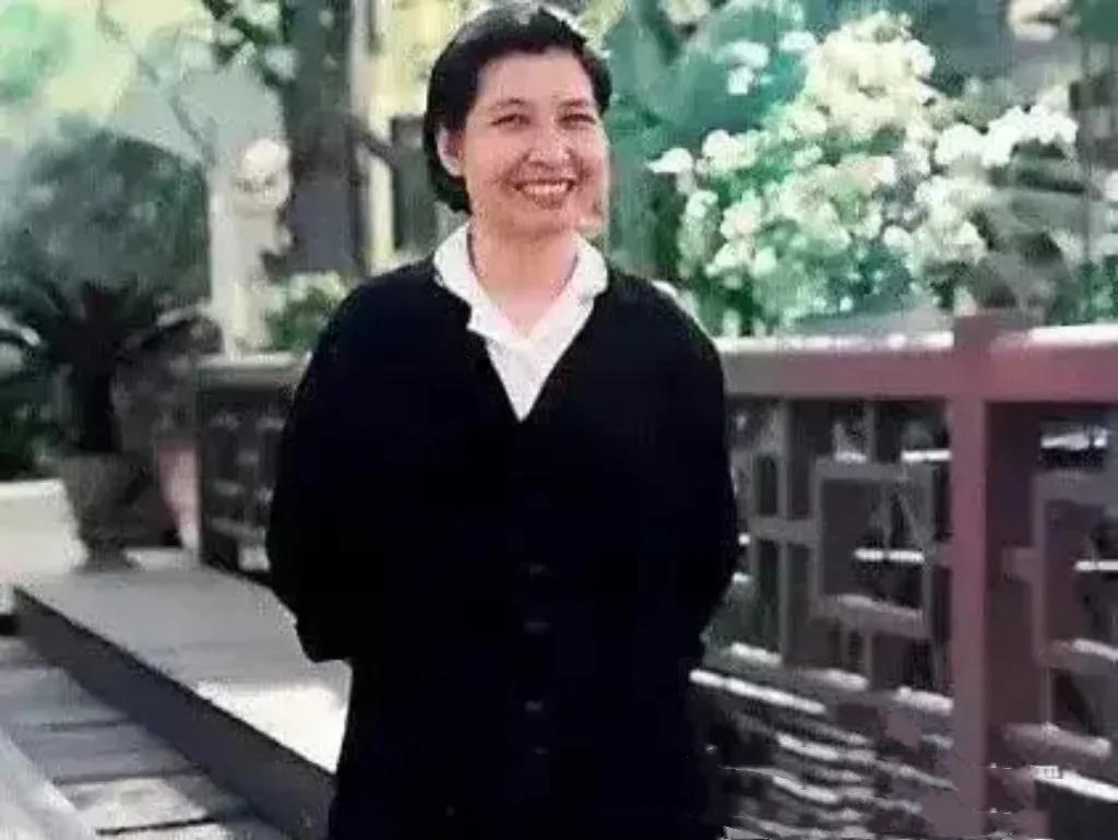 Zeng Zhi read a poem by Tao Zhu to Deng Xiaoping. Deng Xiaoping and ...