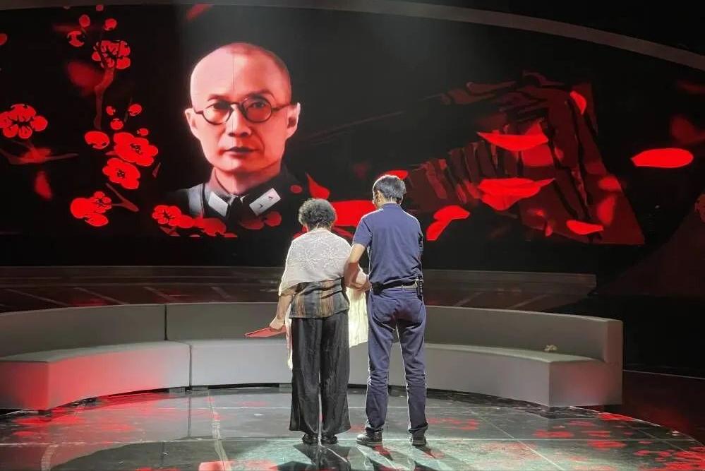 Take you to see the ordinary fireworks of Wanjia, and guard the most ...