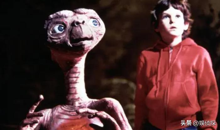 "ET Alien" a fantasy story that happened on the earth - iNEWS