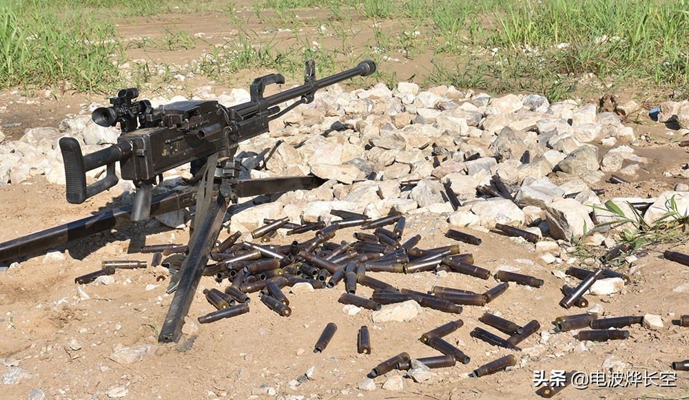 Type 89 heavy machine gun with Dongfeng small card!Ugandan Chinese ...