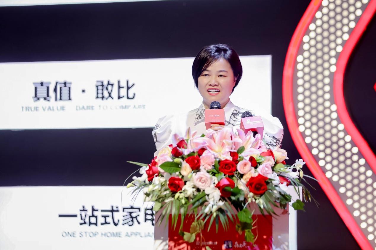 What is the difference between the first new model store in Beijing ...