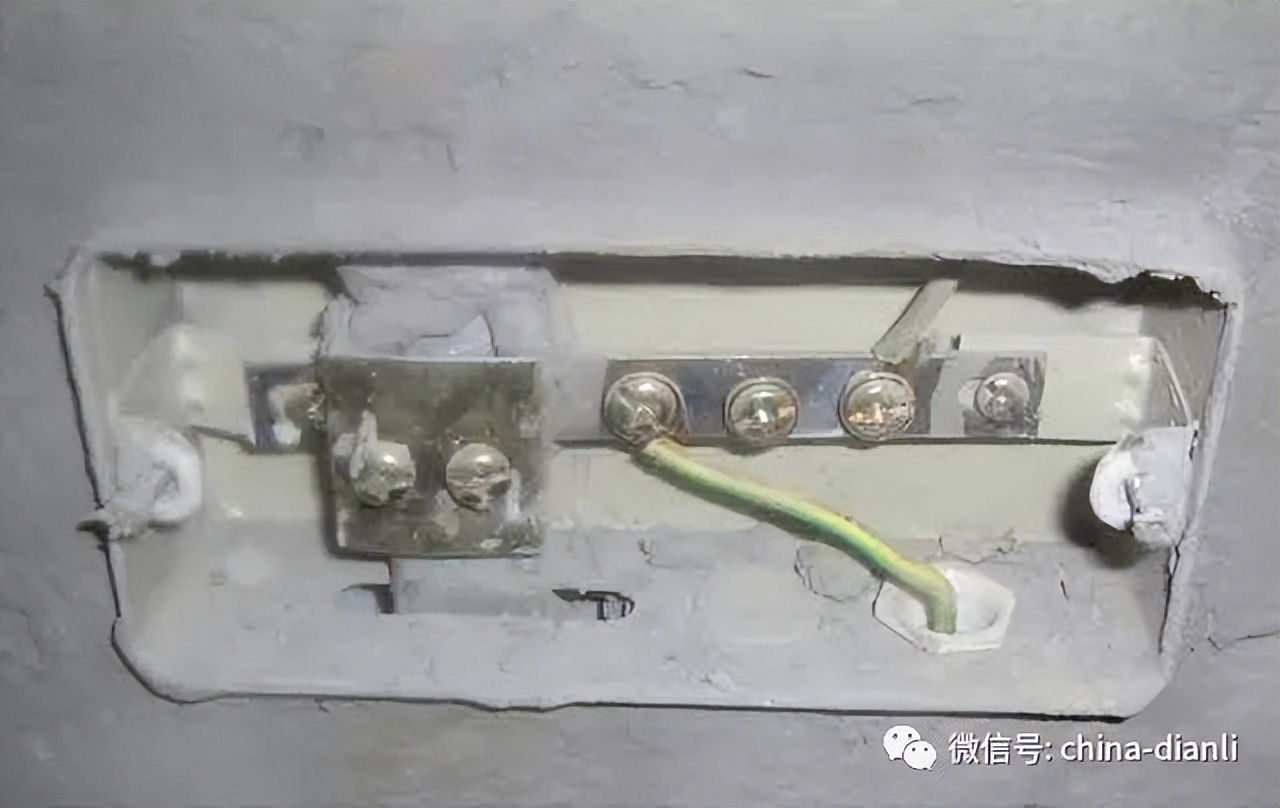 Why is the bathroom equipotential installed? Old electrician: This ...