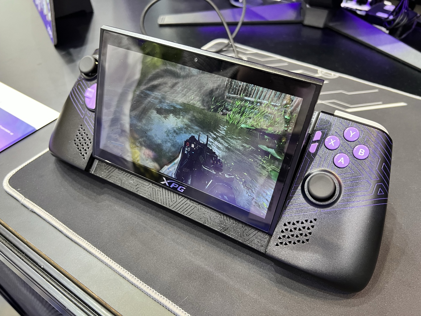 ADATA showcases the XPG Nia handheld game console: the first to feature ...