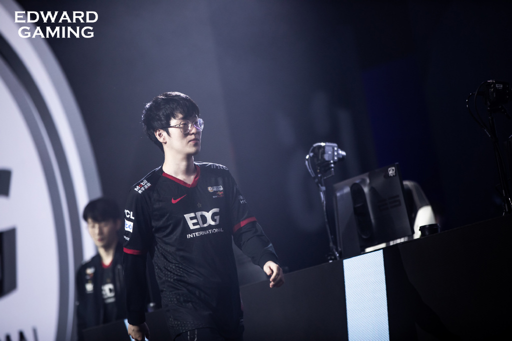 No card Scout contract!The boss of EDG responded, but the talk broke down - iNEWS