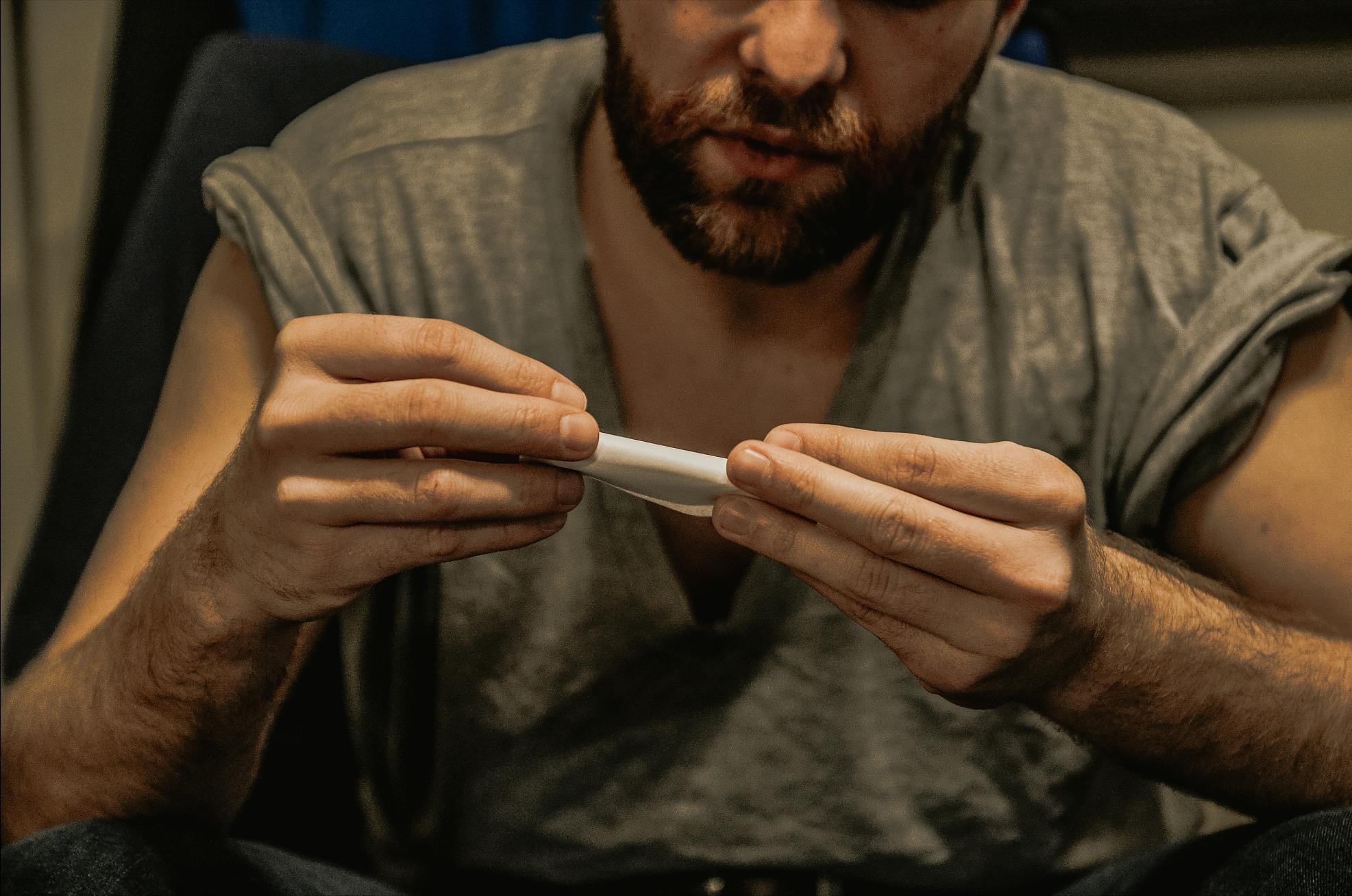 The nightmare behind the Liberty Beacon! Drug addiction is rampant on ...