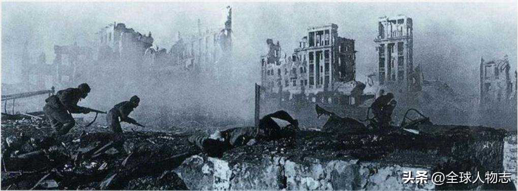 World War II: Battle of Moscow - iNEWS