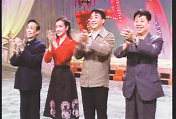 Crosstalk actor Dai Zhicheng made a rare appearance, talked about the ...