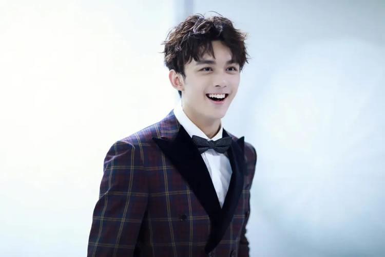 Wu Lei's growth path from childhood Nezha to youth idol - iNEWS