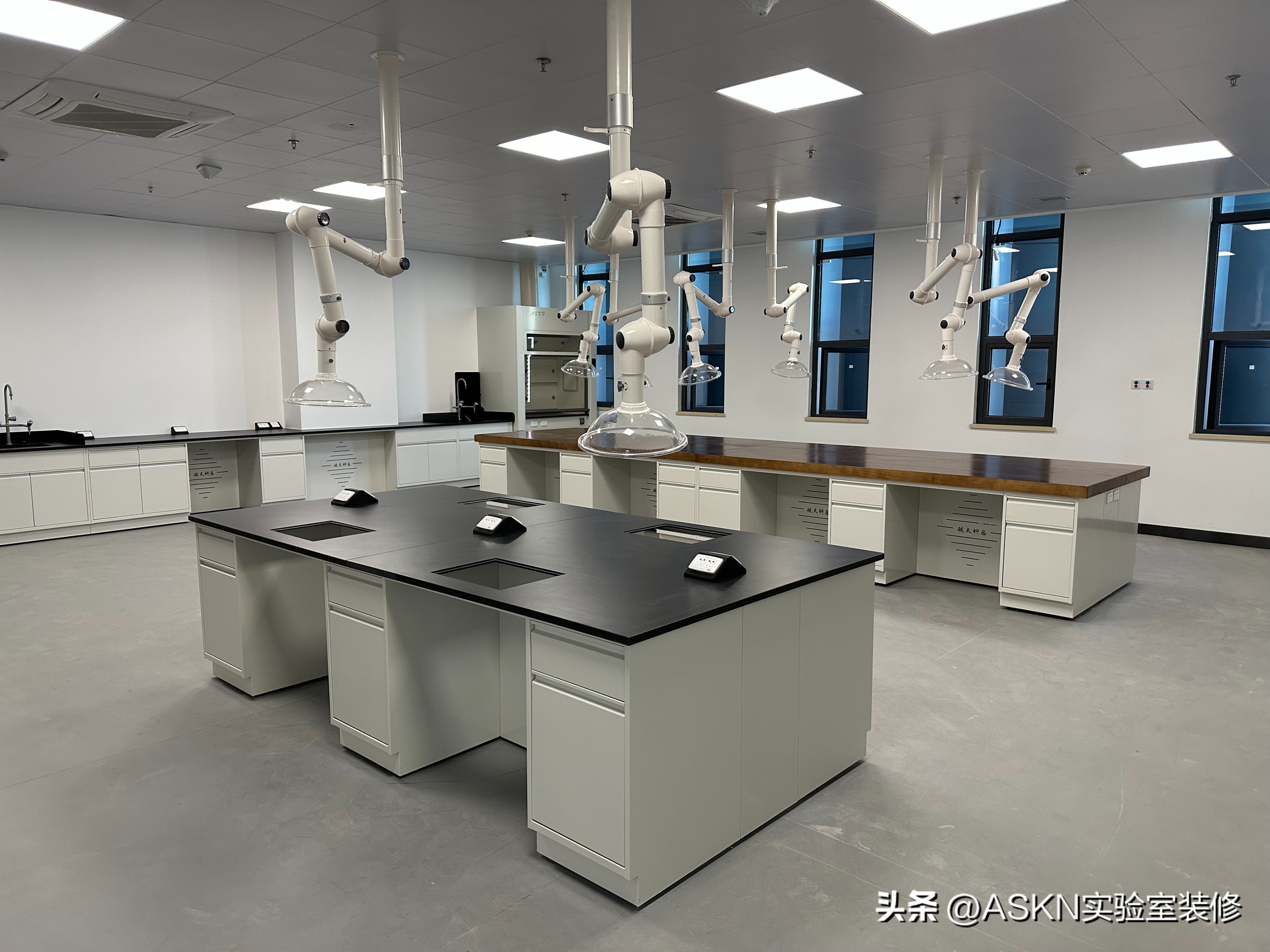 The difference between laboratory decoration design and interior ...