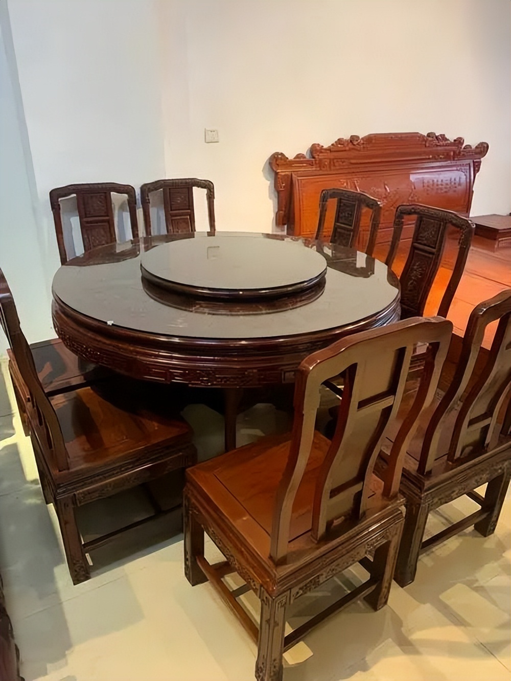Learn about mahogany furniture in one minute - iNEWS