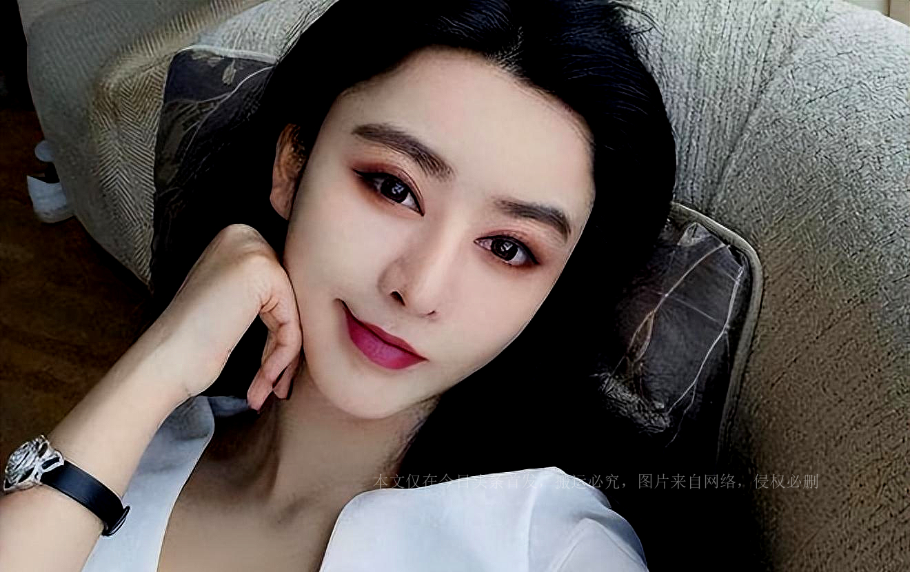 He Chengxi spent 8 million on plastic surgery to look like Fan Bingbing and married the surgeon ...