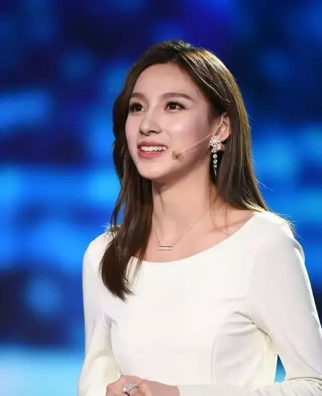 Ma Fanshu: From the talent show girl to the famous host of CCTV Spring ...