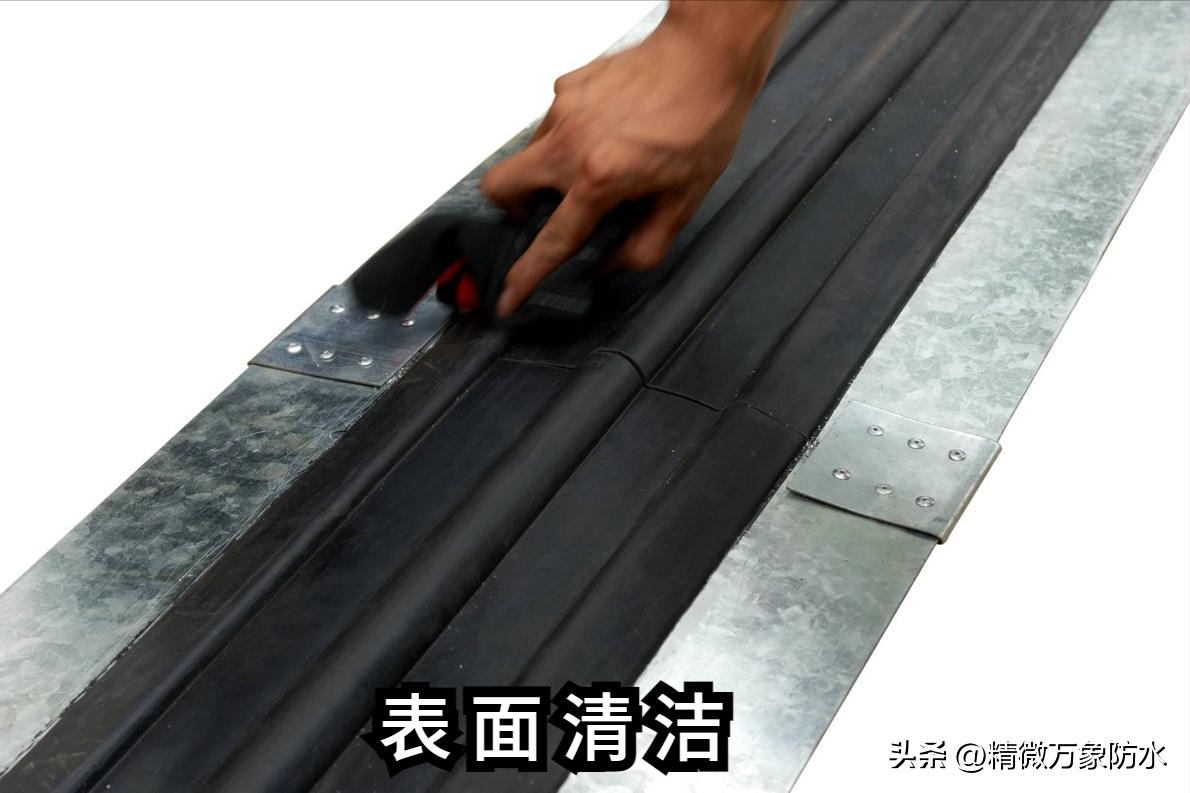 Construction method of cold connection of steel edge rubber waterstop ...