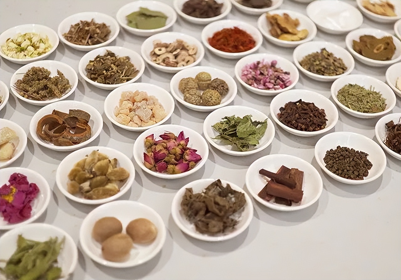 Ancient hand-made lucky bags, keep you safe on the road - iMedia