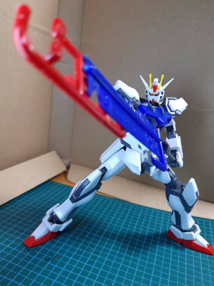 The Magical Use of Runners, Runners of Runners Strike Gunpla - iNEWS