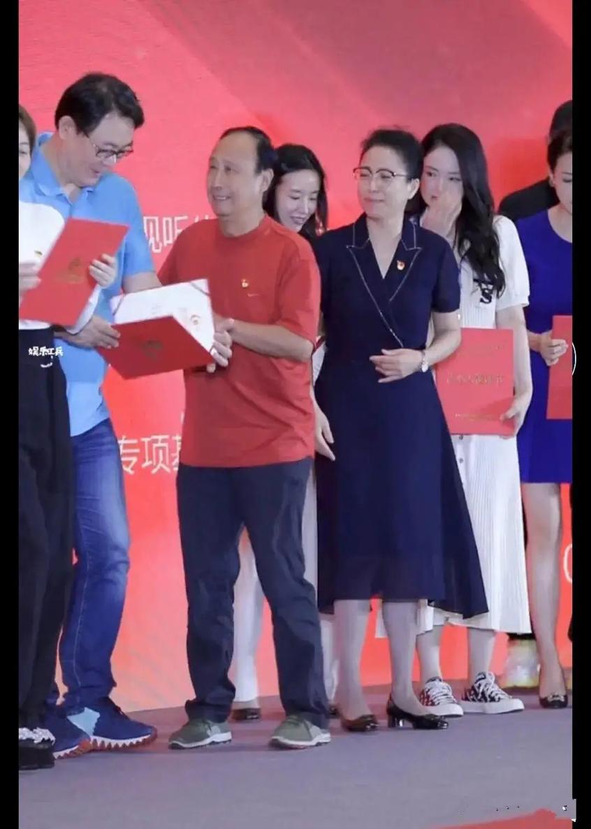 "Pure Jade Girl" Dong Jie: After ambiguous Liang Chaowei cheated on ...