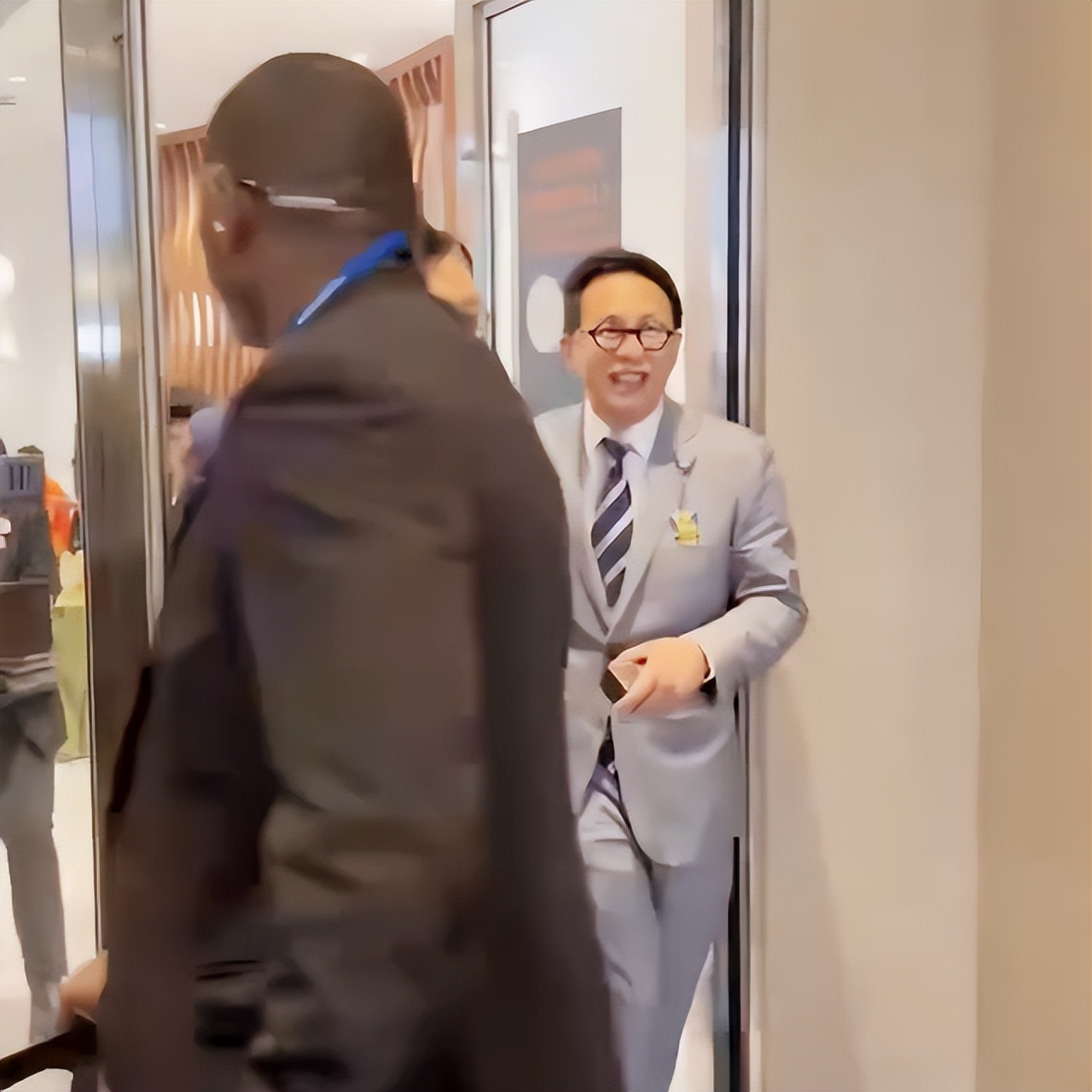 A suit left no "underpants" left for Li Zekai, but exposed Wang Sicong's embarrassing situation ...