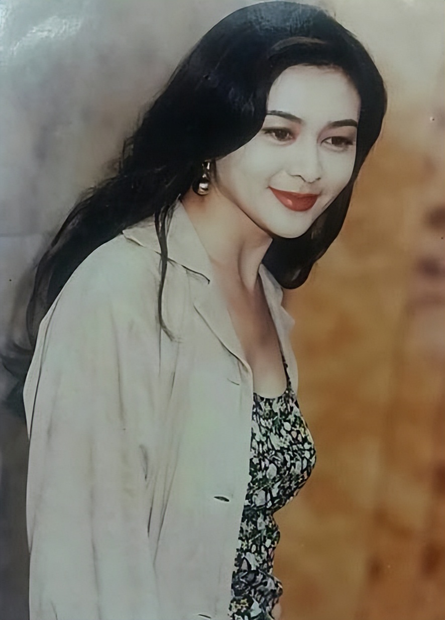 How beautiful is Guan Zhilin young?Liu Luanxiong did not marry Li Jiaxin for her, and Andy Lau ...