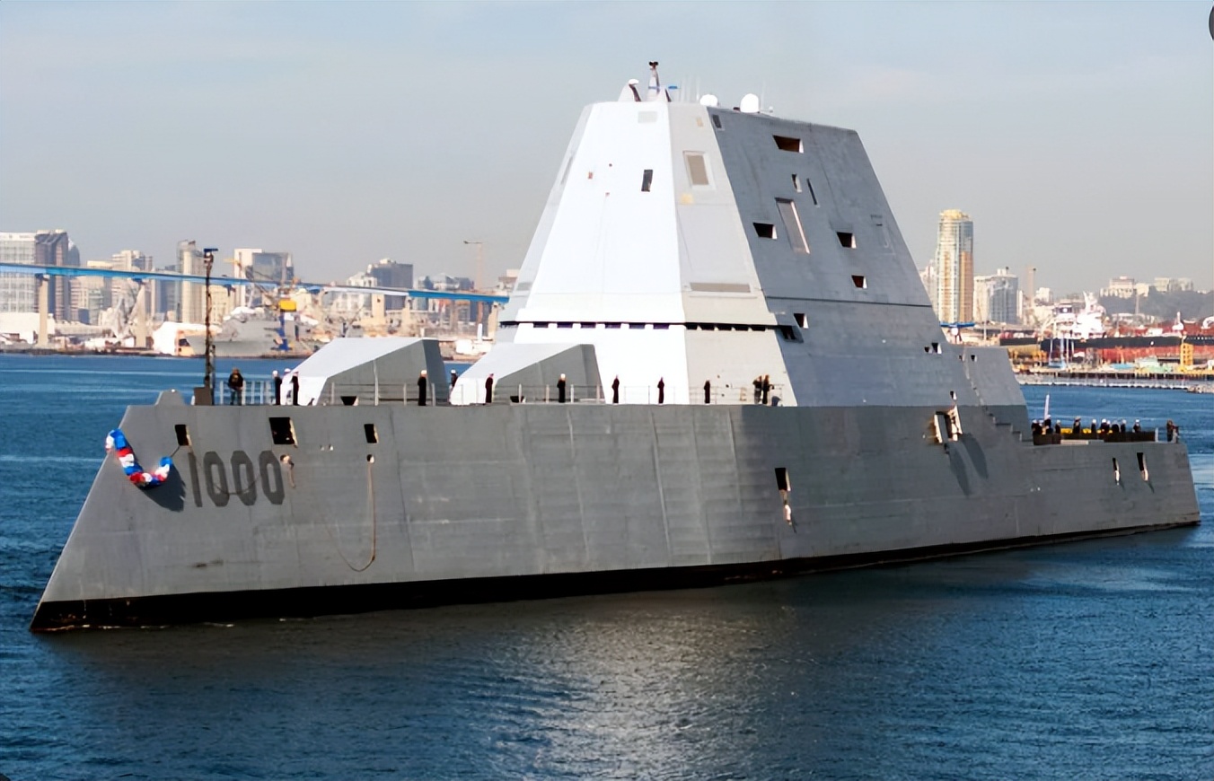 America's strongest warship visits and challenges 055! No need to meet ...