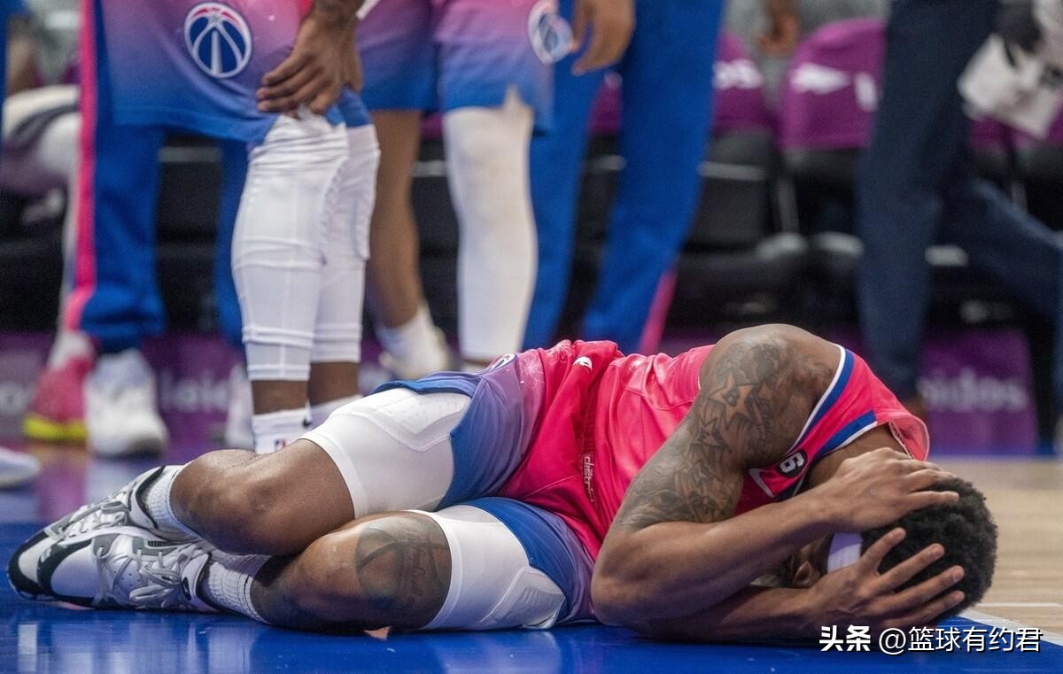 The basket is crooked! Dejounte Murray made only 5 of 16 shots! Scored ...