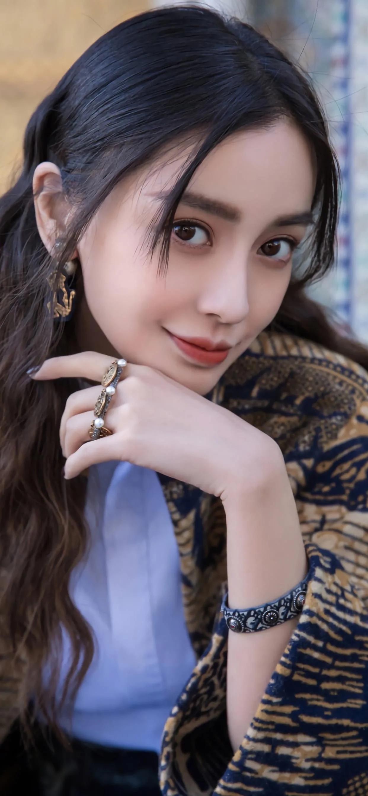 Baby Yang Ying's Amazing Photo Album - iNEWS