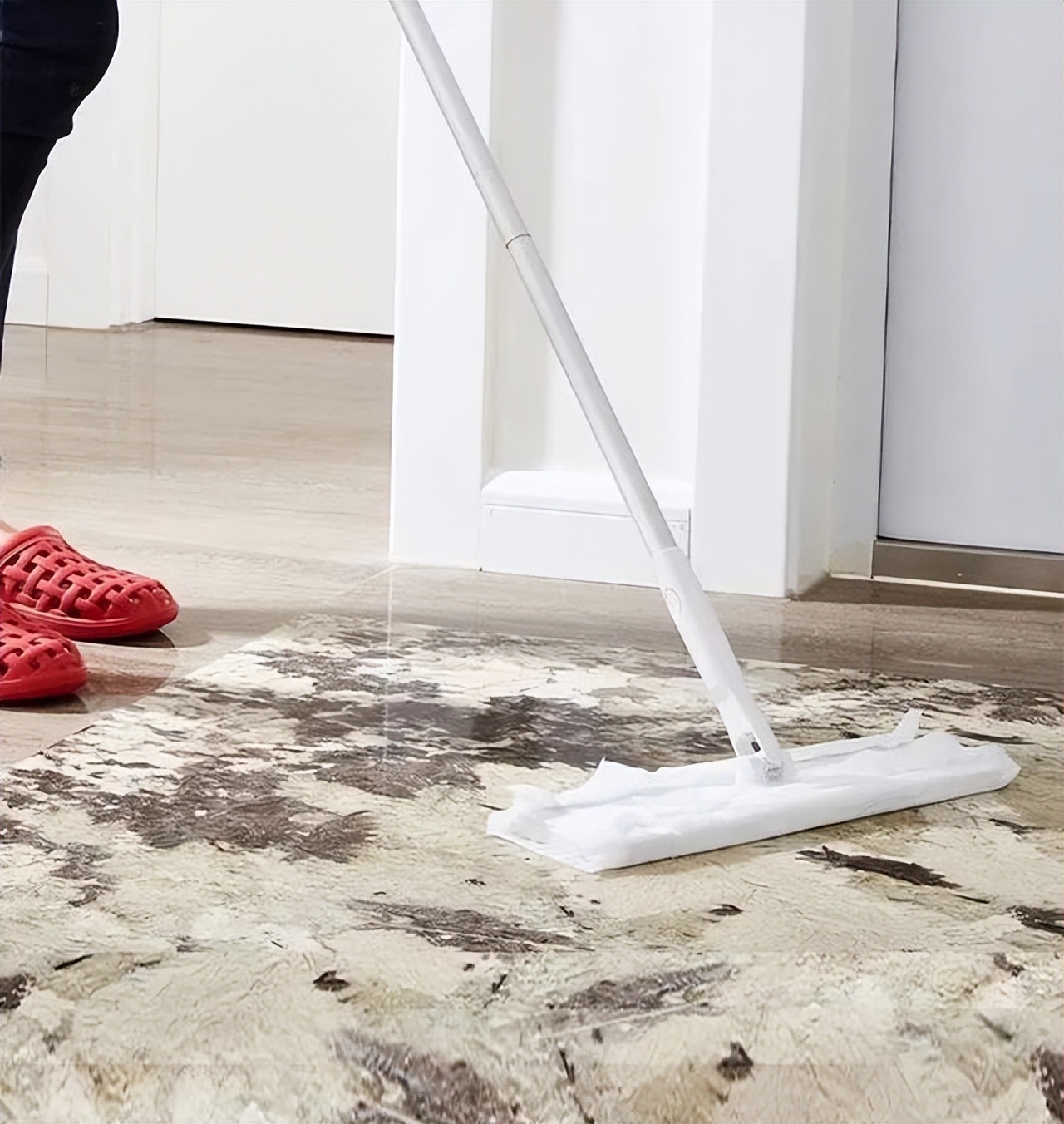 Which household mop is the most "easy to use"?Three hand-washable mops ...
