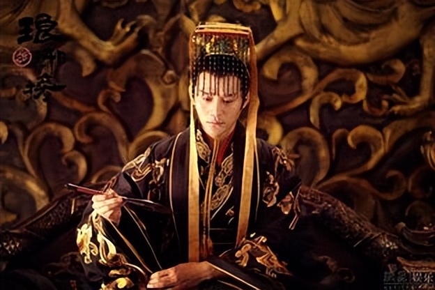 The emperors of all dynasties in China are here. Look at a few of the ...