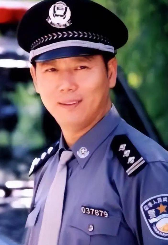 Divorced for 20 years, this four-part King Kong star of "Serious Case ...