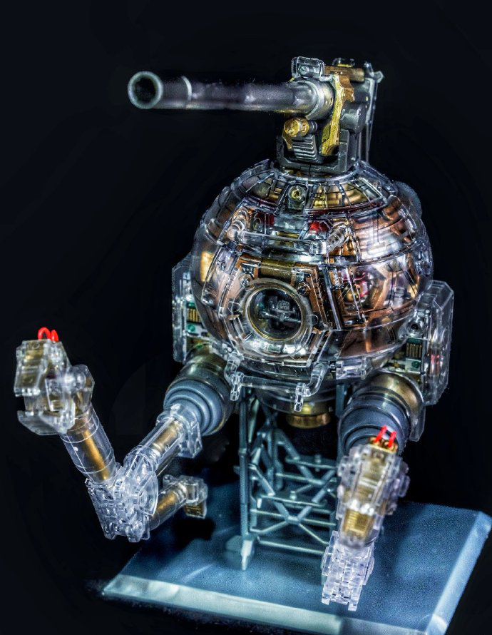 Full of personality, Gundam model transparent limited kit - iMedia