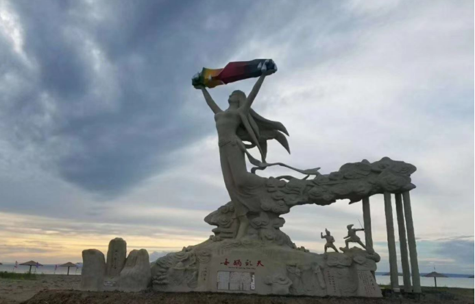 China also has "Stonehenge"?Under the mysterious prehistoric stone shed ...