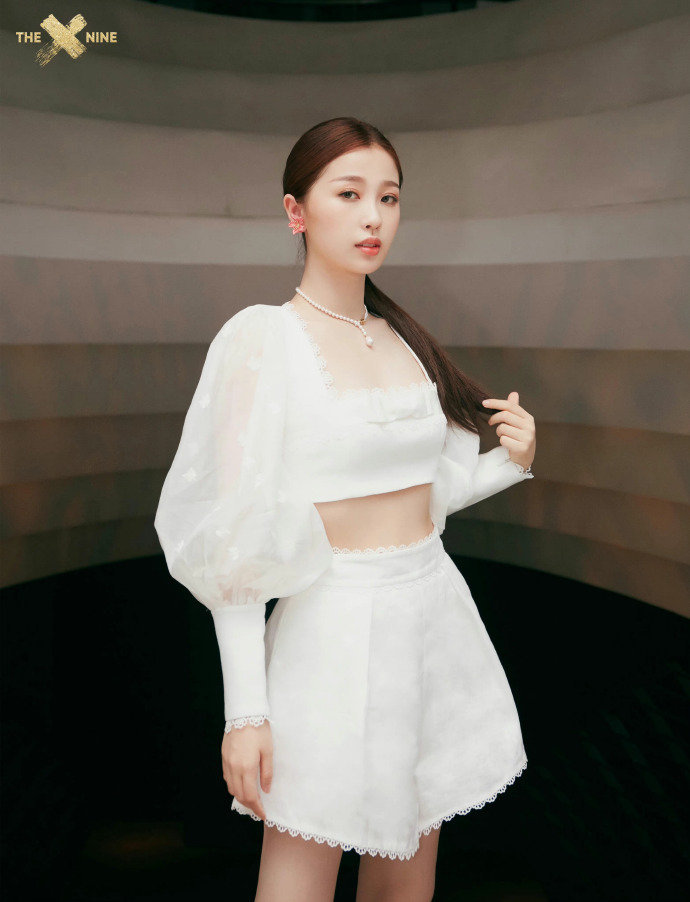 Yu Shuxin & Kong Xueer, Xueer's figure is really amazing, the fifth one ...