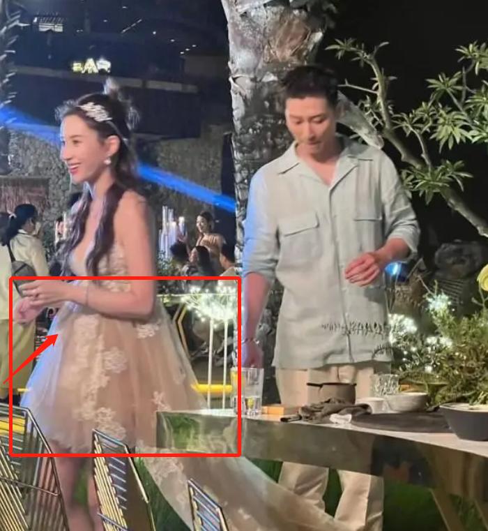 get married! He Chaolian's abdomen bulges in dress and is suspected of ...