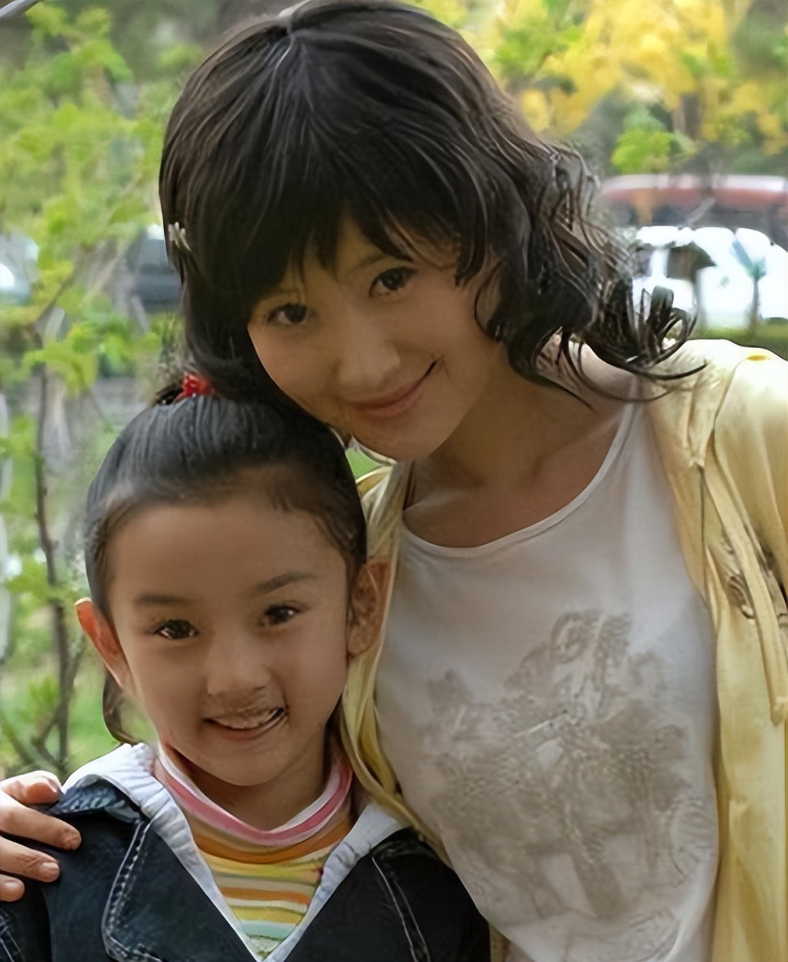 Song Zuer's true face exposed! How chaotic is her private life because ...