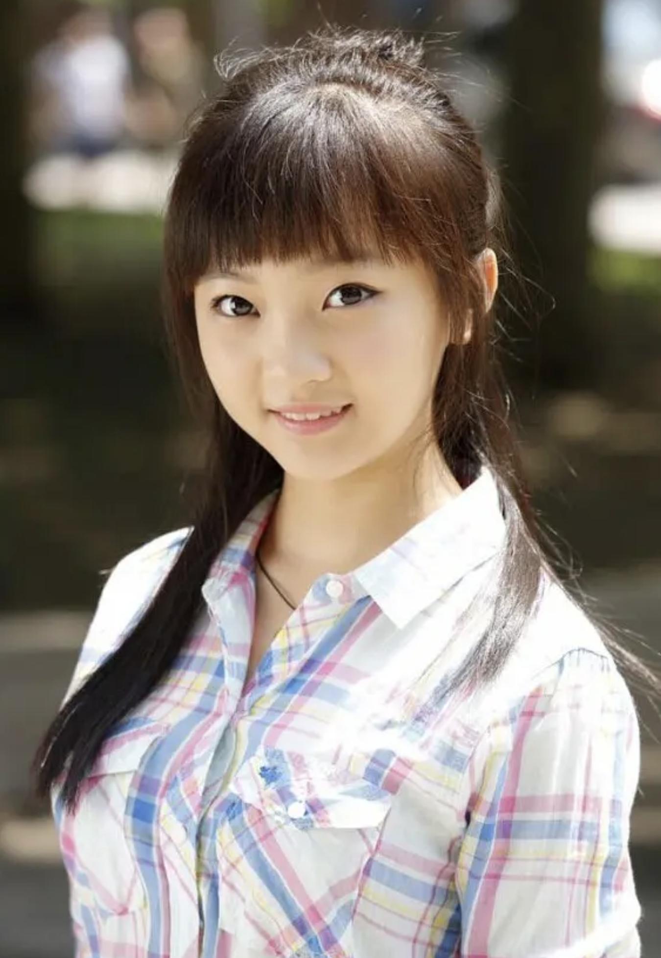 The lives of Lin Miaoke and Yang Peiyi are very different, and it is ...