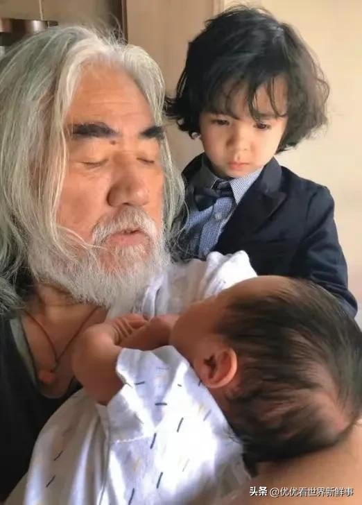 72-year-old Zhang Jizhong let go of his mouth for the first time ...