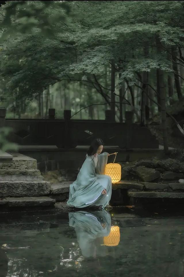 Wen Feiqing: The most bitter love poem, written all over the world, the ...