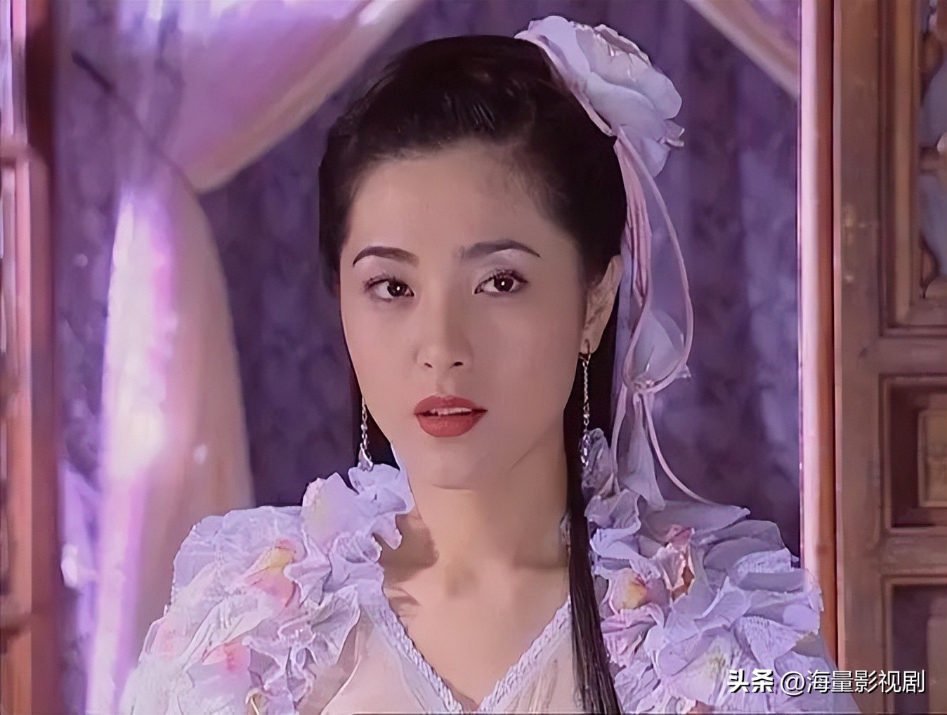 How big is the contrast between Sha Yi and Hu Ke's costume roles? In ...