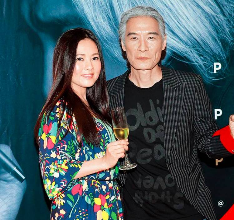 After 38 years, Li Lizhen "cooperated" with her brother Leslie Cheung ...