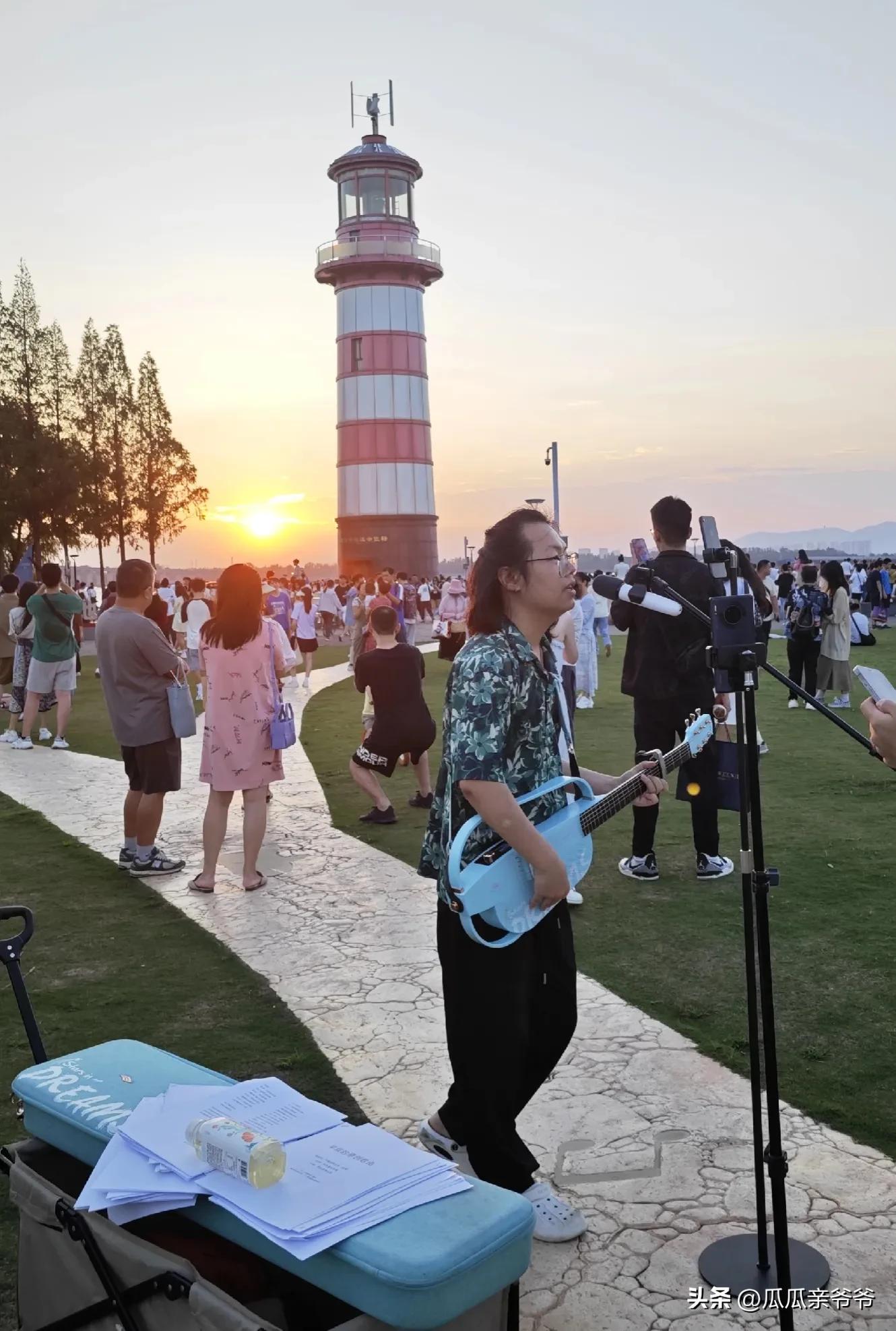 Street singers: light up the passionate soul of the city with music - iNEWS