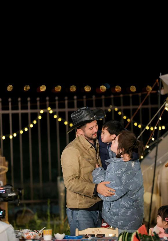 The baby is top-notch, and the pine nuts are hot! - iMedia