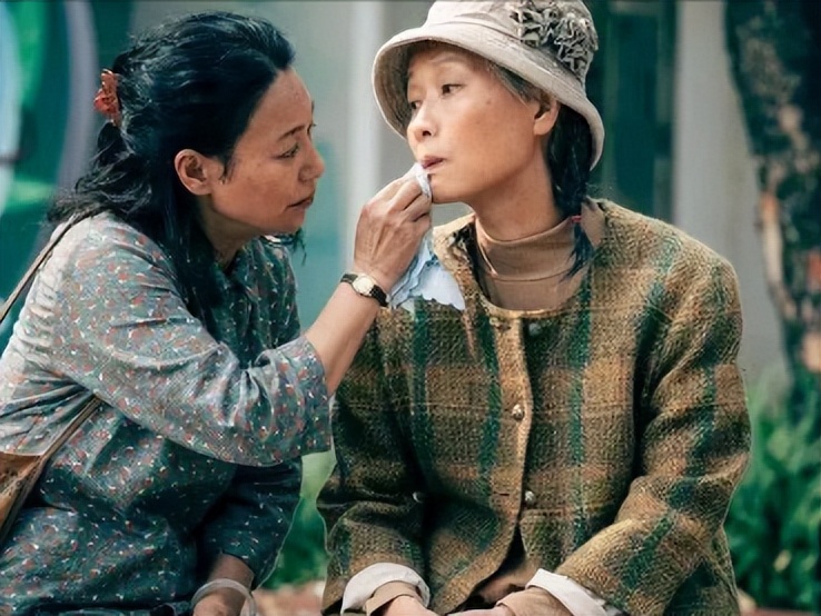 The difference between 69-year-old Zhao Yazhi and 60-year-old Ye Tong ...