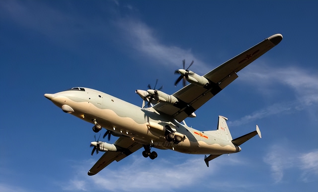 The PLA's latest Y-9DZ electronic warfare aircraft was intercepted ...