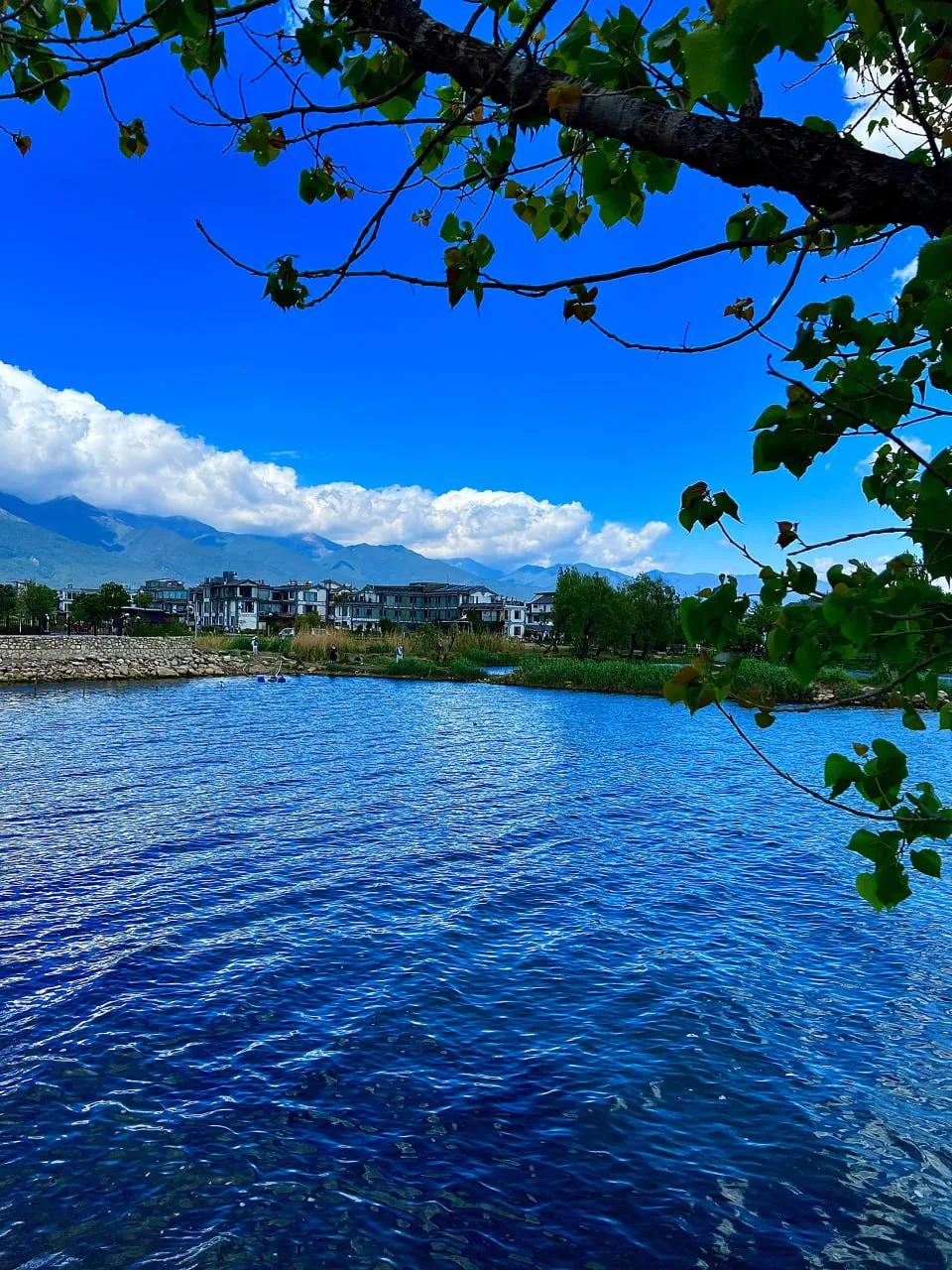 The Pearl of Southwest Ethnic Culture - Erhai Lake - iNEWS