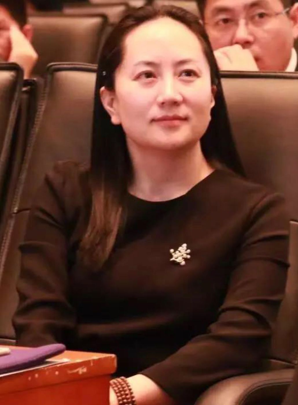 When a woman is old, don't be too thin on the face. You can see from ...