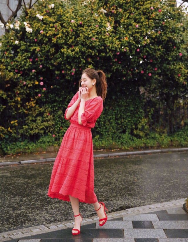 A fresh photo shoot on Xinmu Yuko Street - iNEWS