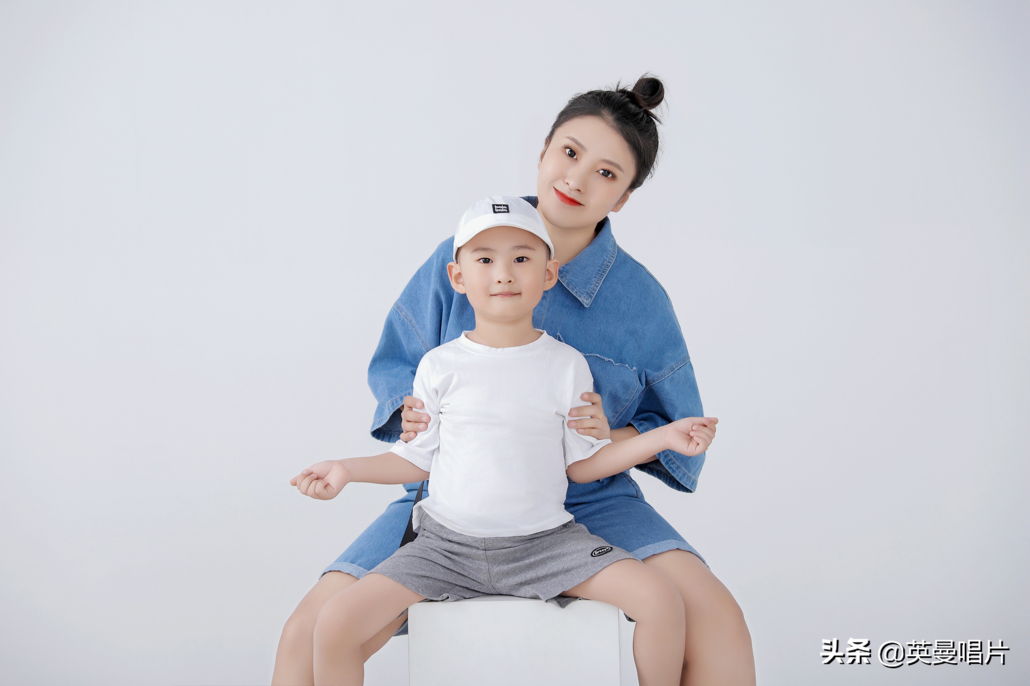 Li Qi's fifth original single "Brilliant Embrace" was released, to be ...